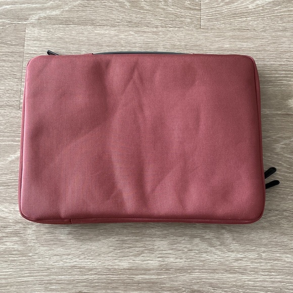 Tomtoc | Accessories | Tomtoc Laptop Sleeve | Poshmark